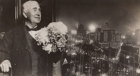 December 31, 1879: Thomas Edison Demonstrates His Greatest Invention ...